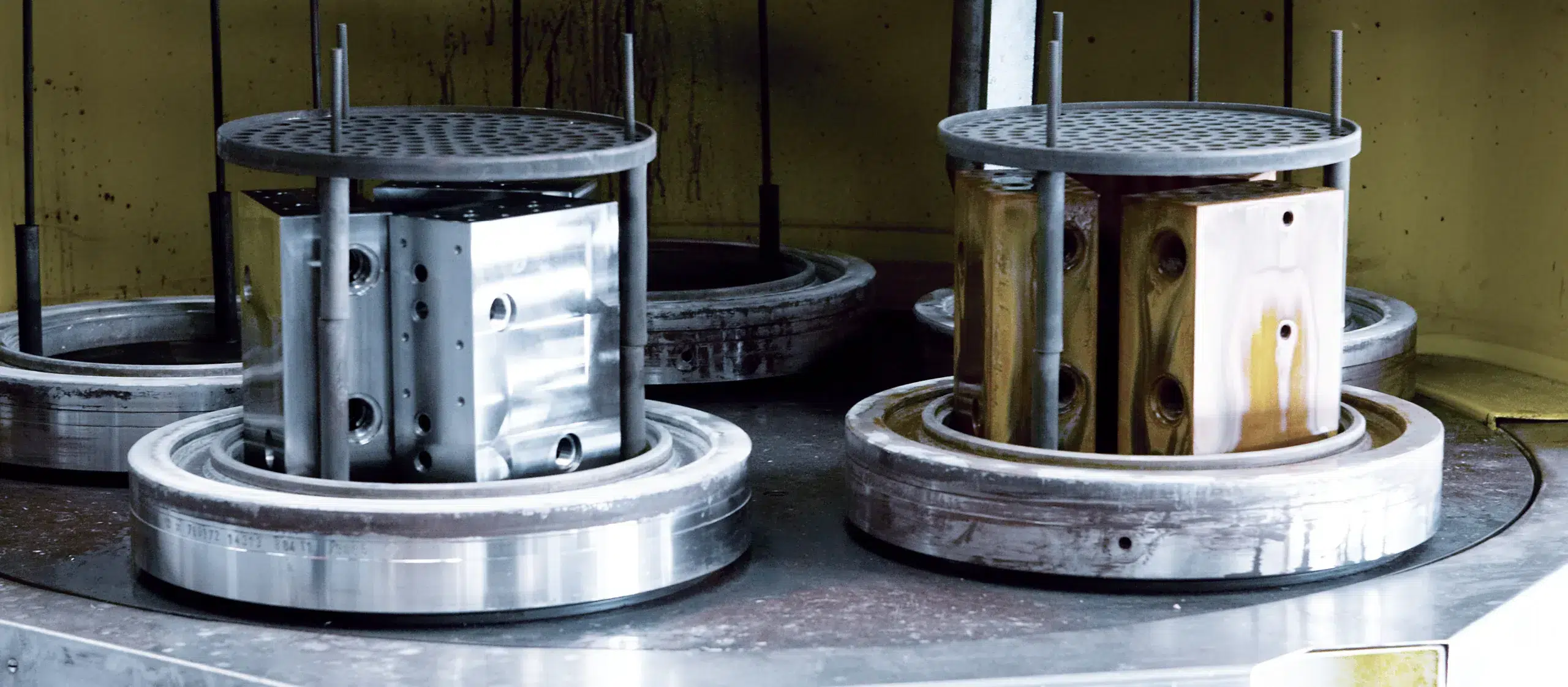 Cleaning after TEM and ECM | DST-DEBURR®